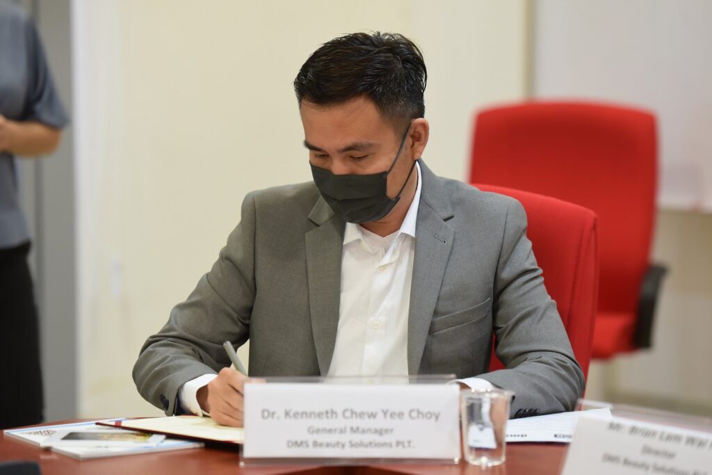 MoA on Development of Weight Management Products Signed between DMS ...